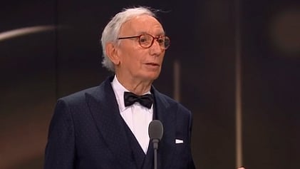 Globo de Ouro: Júlio Isidro Recebe Prêmio de Mérito e Excelência