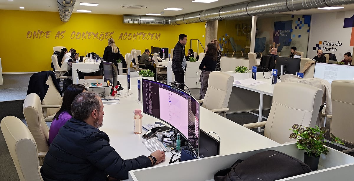 Censo Tech indica que cerca de 57% dos profissionais de TI vieram do ...