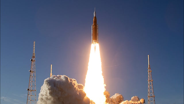 NASA confirma manobra perfeita da Artemis II rumo à Lua em missão ...