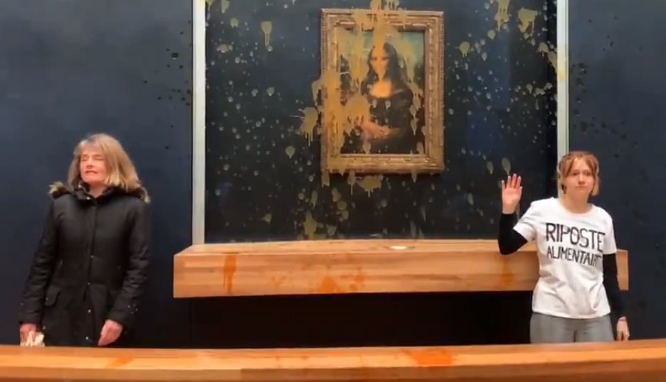 Ativistas lançam sopa contra o quadro de Mona Lisa
