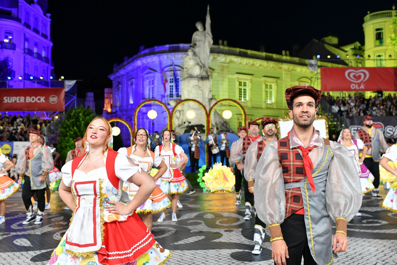 O Colorido Das Marchas Populares Na Noite De Santo António Fotogaleria
