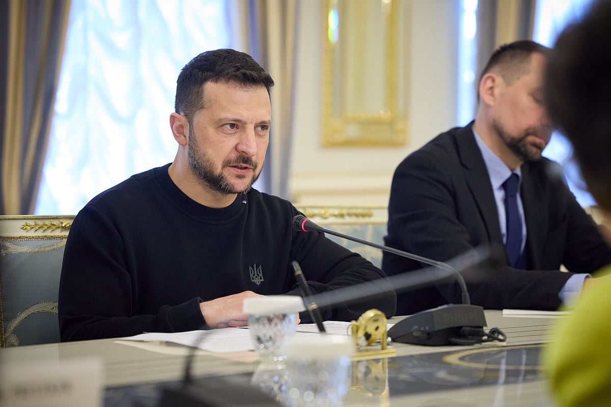 Montenegro promete a Zelensky obter "máximo apoio internacional" para ...