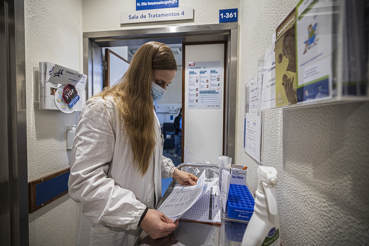 SNS abre mais de 2.500 vagas para médicos recém-especialistas, com foco ...