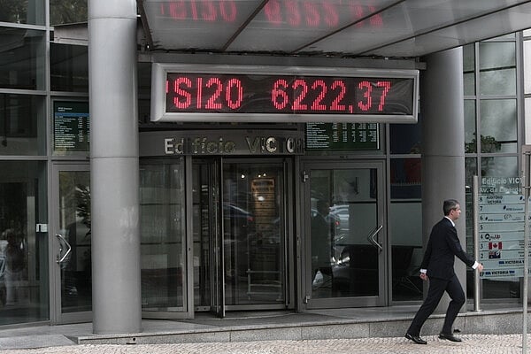 Bolsa de Lisboa em alta com BCP a liderar ganhos