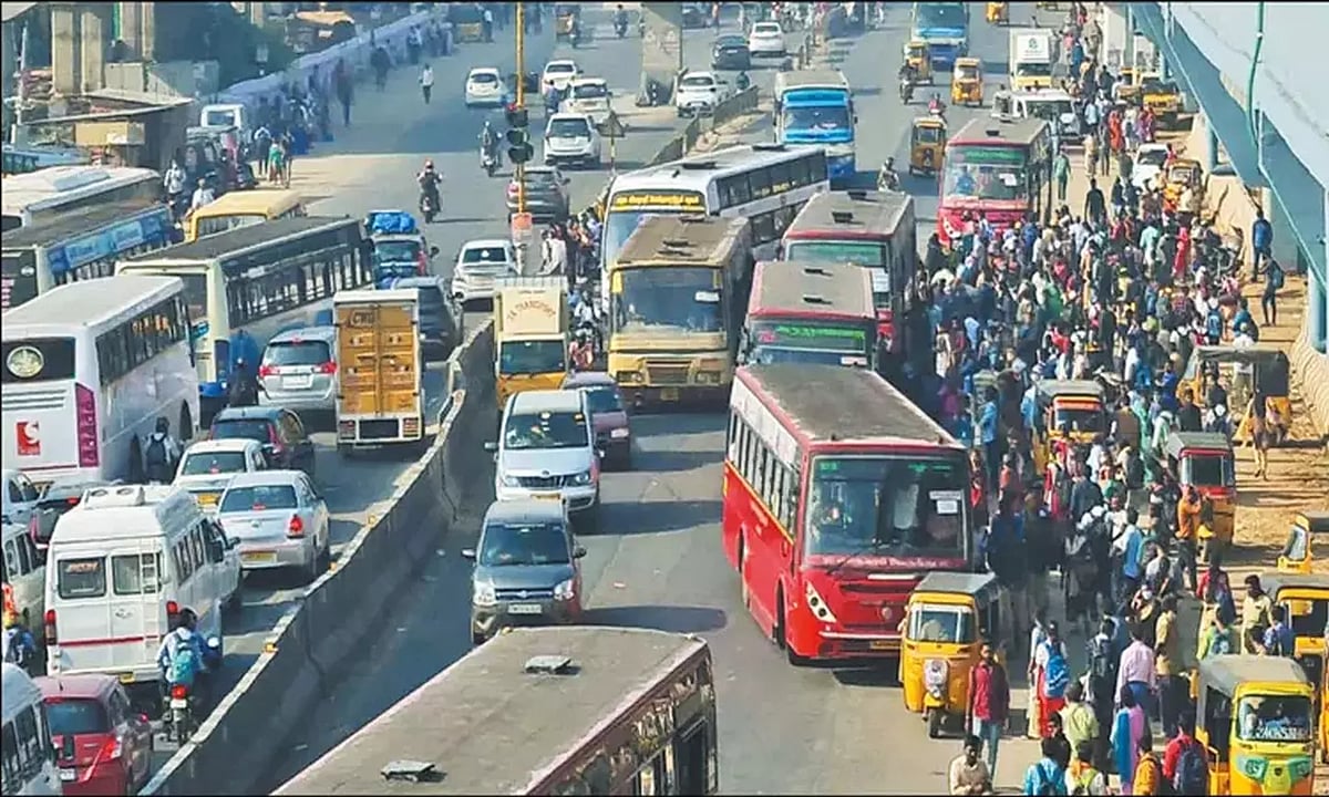 Bus stop relocation irks Perungalathur commuters