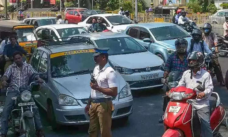 Construction of Mandaveli, Mylapore, RK Salai Metro stations: Roads to ...