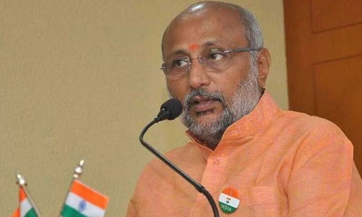 Ethical Tech Use: V-P Radhakrishnan Urges Graduates on AI, Biotech
