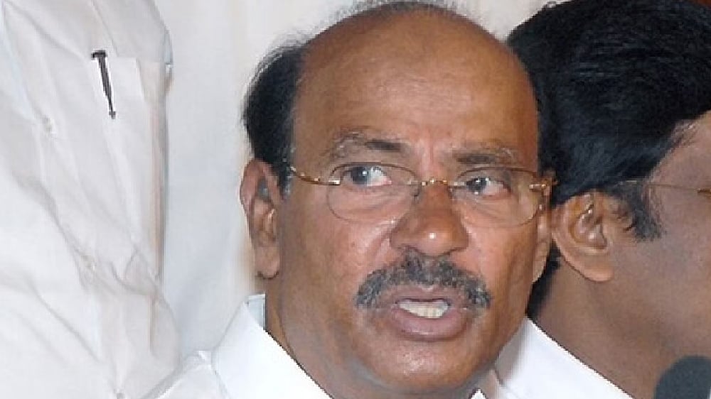 'Raise age limit to 40 yrs for Group 1 exams': Ramadoss
