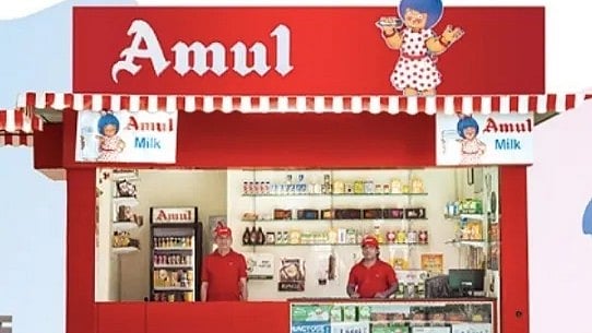 Amul hikes milk price by Rs 2/ltr in Gujarat