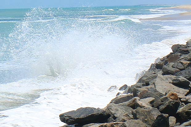 High tides inundate coastal villages, fishermen stay away from seas