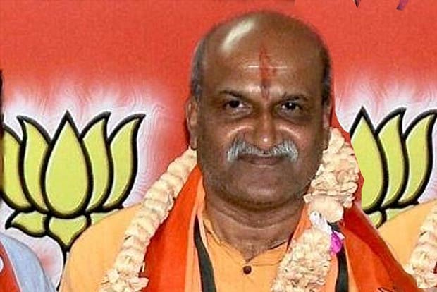 Muthalik's 'dog remark' on Gauri murder case triggers row