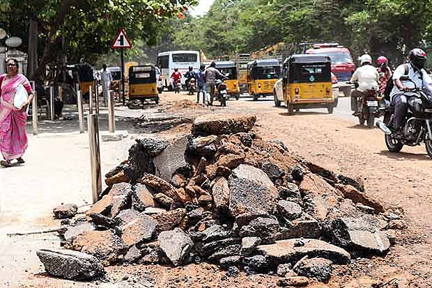 Citizen Connect: Commuters tread bumpy Marshalls Road, face risk of ...