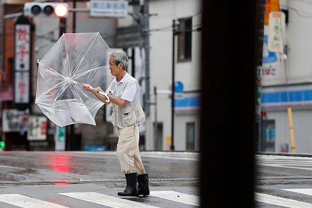 Typhoon Faxai makes landfall near Tokyo