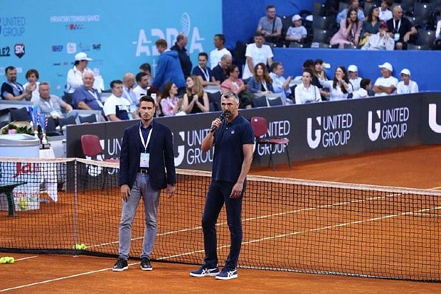 Djokovic's coach Ivanisevic latest to be diagnosed with COVID-19