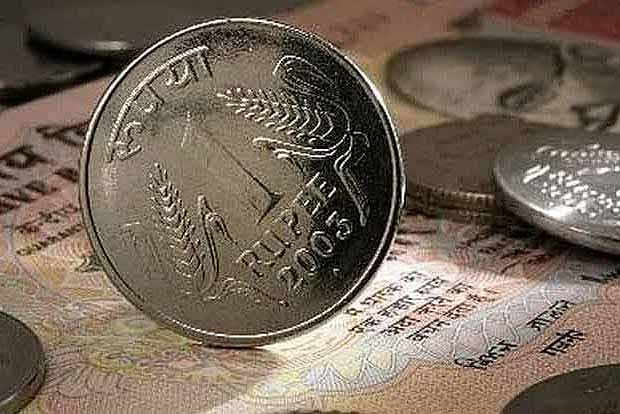 Rupee Breaches 91/USD Again Amid Global Trade Concerns, Ends at 90.92