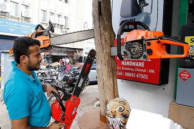 Chain-saw sales soar in Broadway as demand spikes