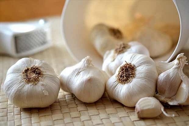 Garlic price stays high and sold at Rs 400 - 500/kg in Chennai