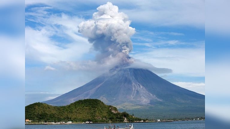 Philippines raises Mayon Volcano alert to Level 3 amid dome collapse ...