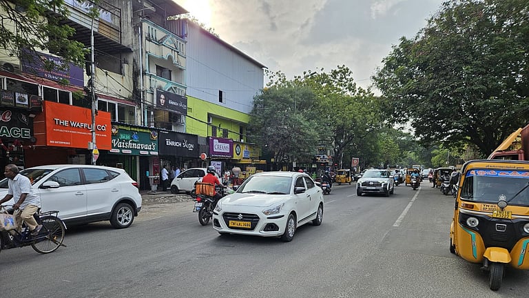 Chennai: Wrong-way traffic continues at Ormes Road
