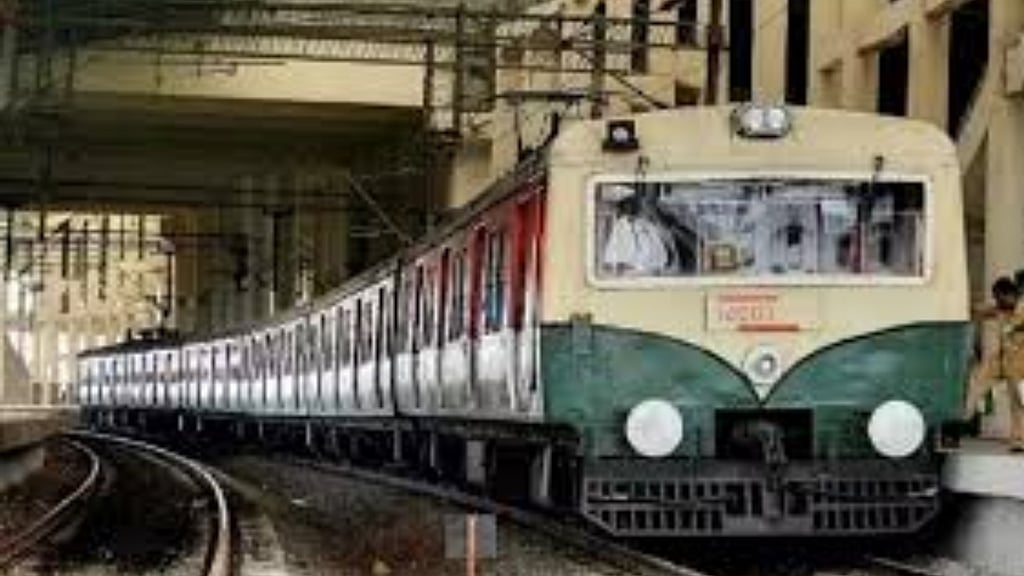Contact wire snap hits train services near Tirumullaivoyal