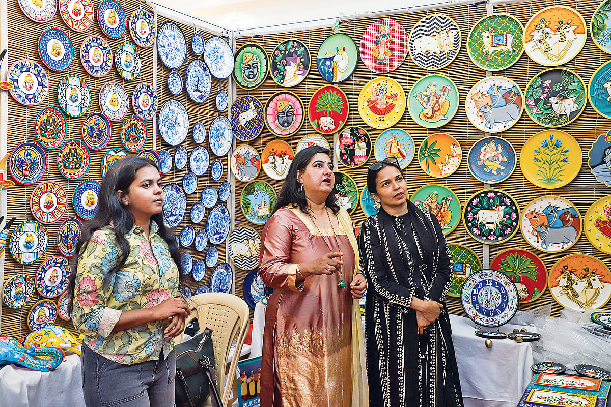 Weaving a magical thread of tales
