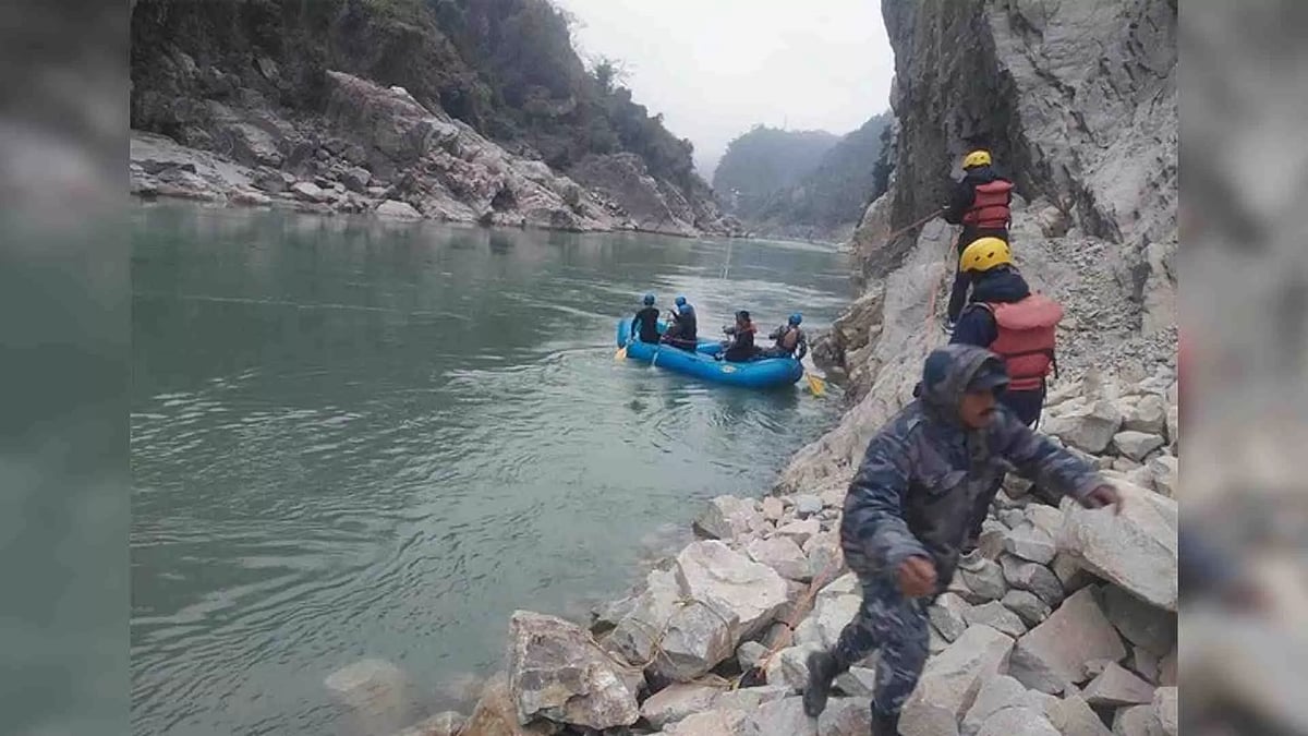 Jeep with Indian number plate found inside Trishuli River in Nepal