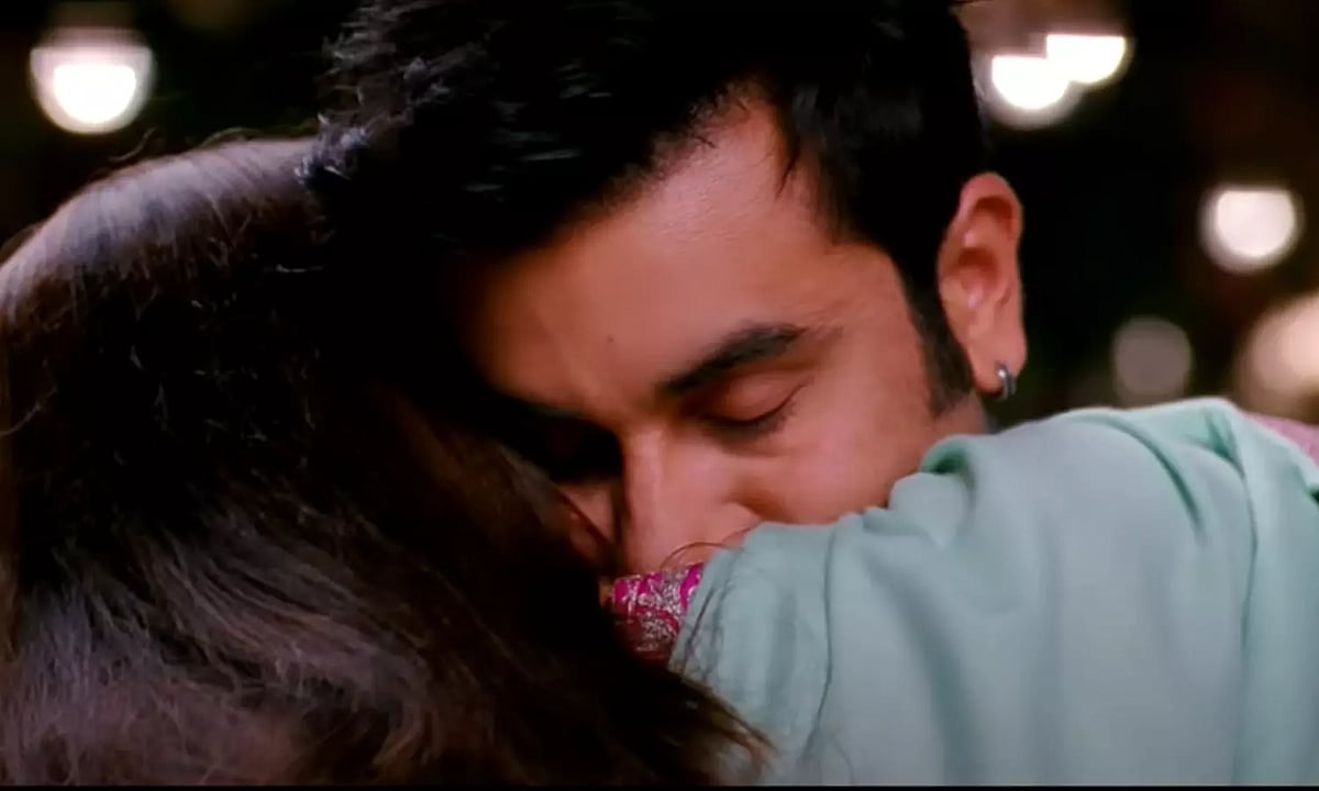 Hug Day 2024: Iconic on-screen hugs in Bollywood films