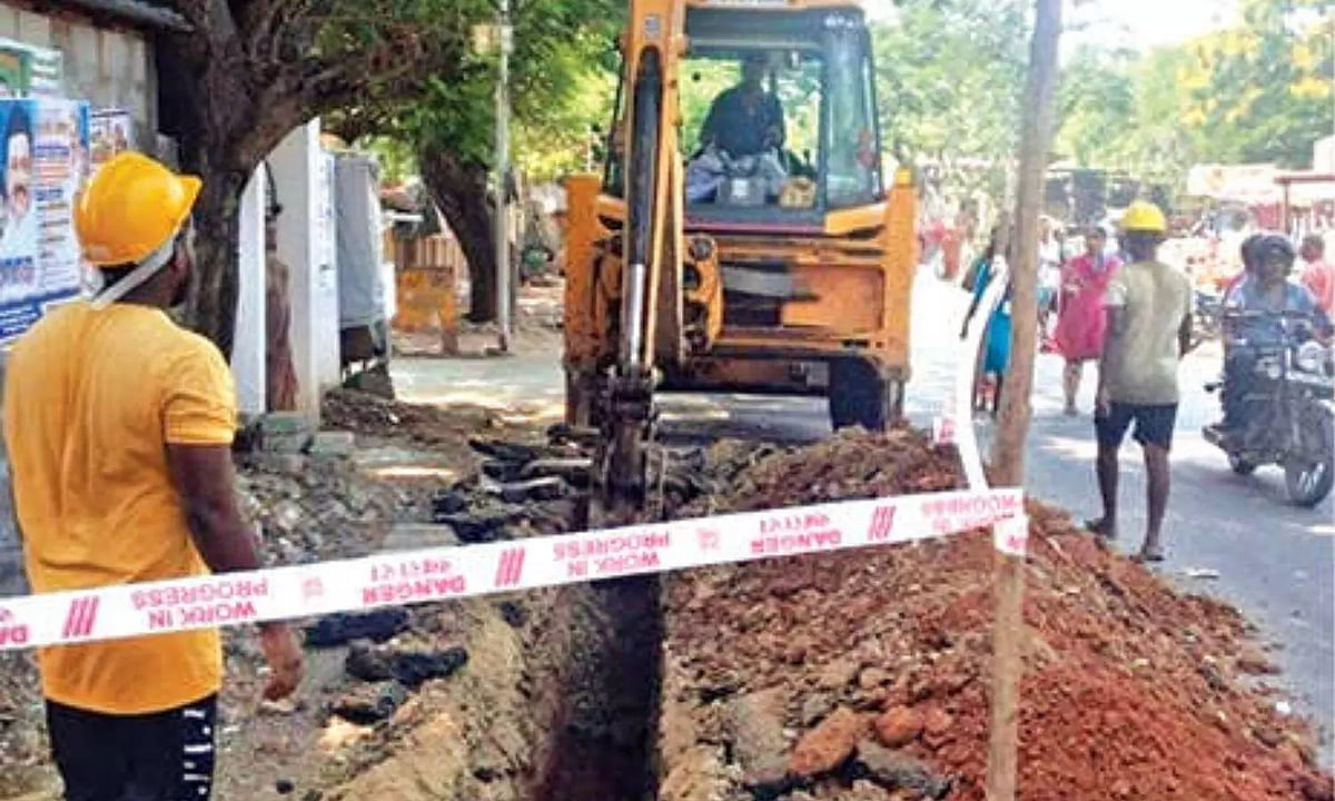 Kannagi Nagar to get Metro Water, CM lays foundation stone for infra works