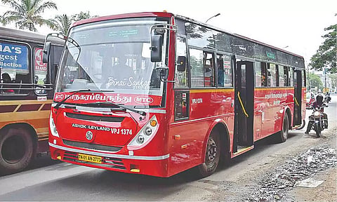 Law student attacks MTC conductor with footwear