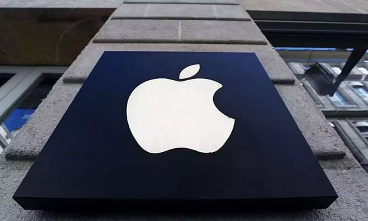 Apple approves first PC emulator for iOS to run classic games