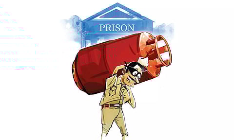 At Puzhal central jail, prison officials pilfer 135 LPG cylinders in ...