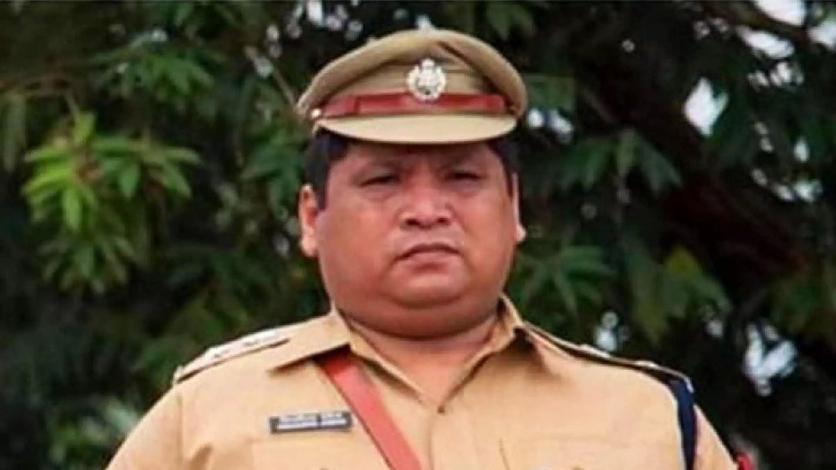 Assam Home Secretary Siladitya Chetia kills himself in hospital after ...