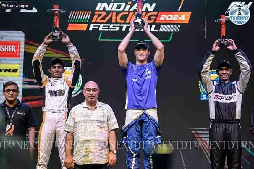 Chennai F4 night street race HIGHLIGHTS | Australia's Hugh Barter and ...