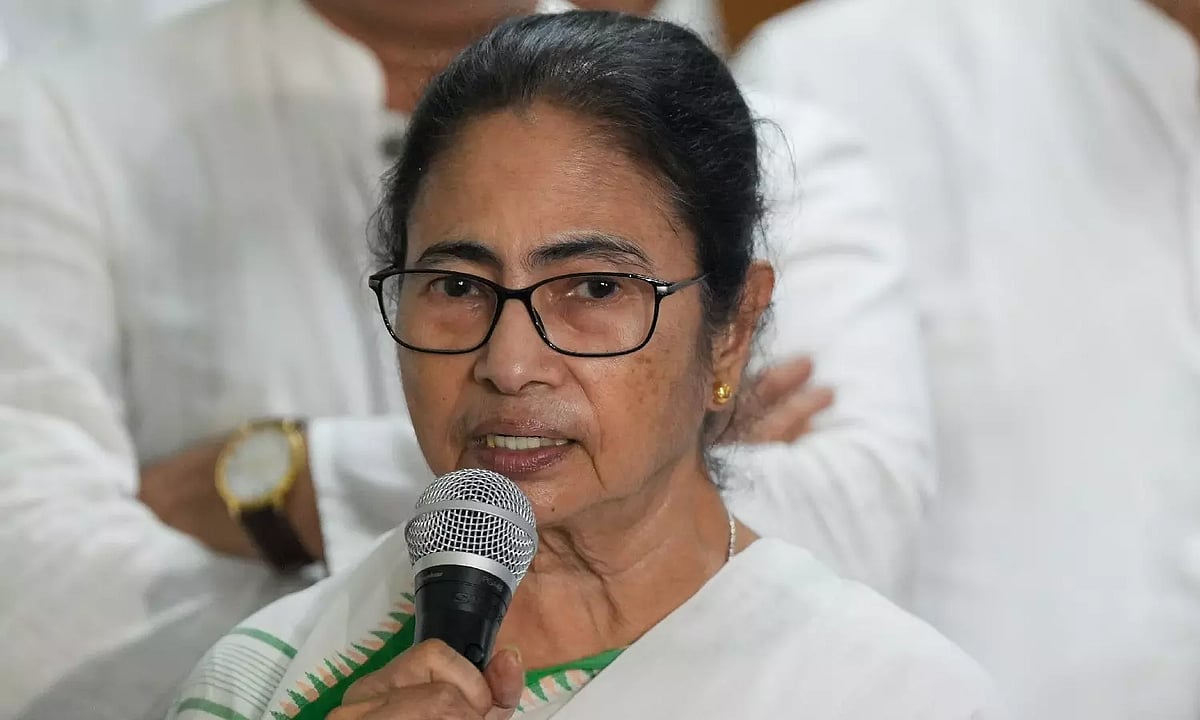 Mamata launches 'Bhasha Andolan' from Tagore's land Bolpur