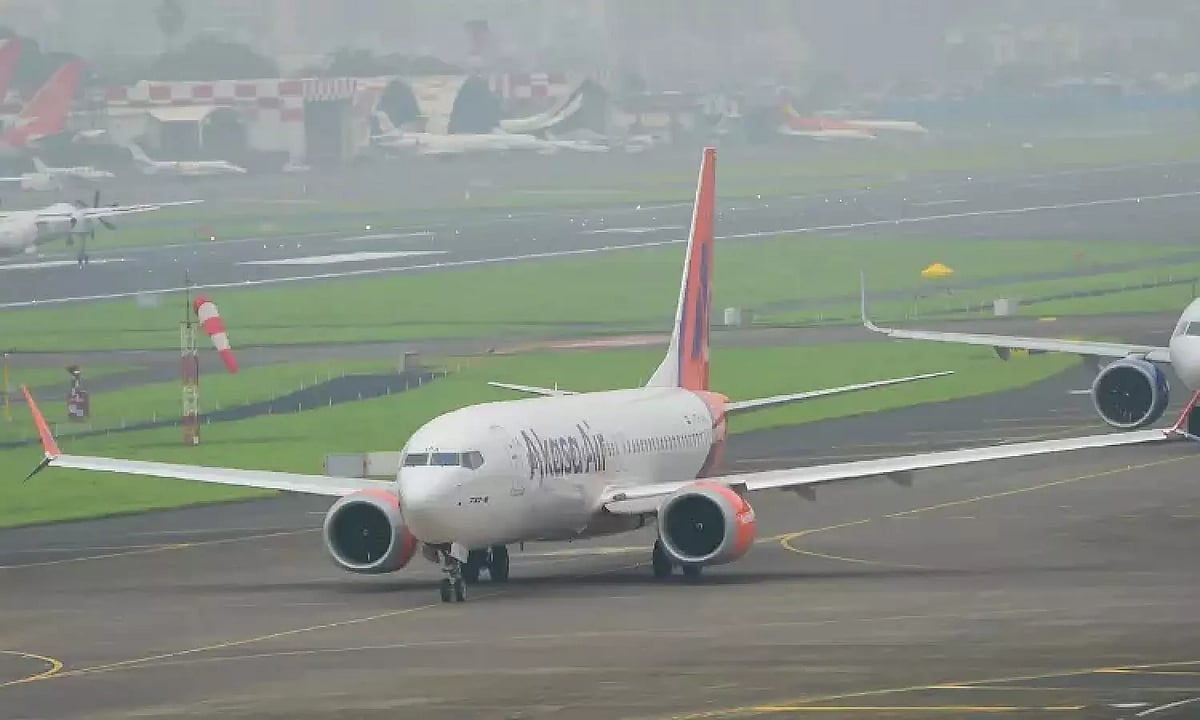 Airlines to mandatorily share int'l passenger data with Customs from ...