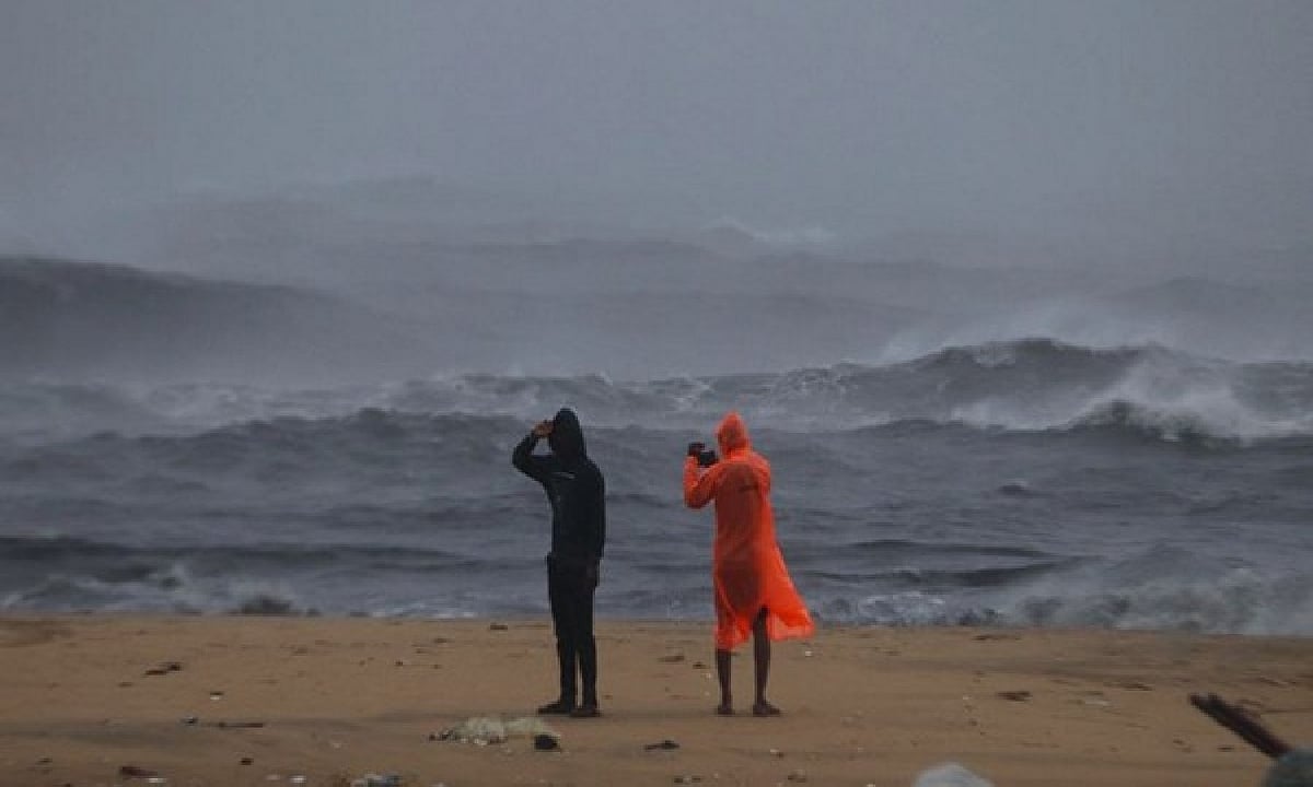 Cyclone Fengal: Disaster personnel use boats to rescue people in ...