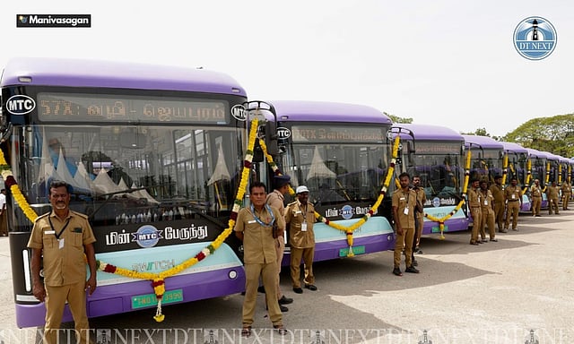 TN’s first fleet of low-floor green buses rolls out from Vyasarpadi