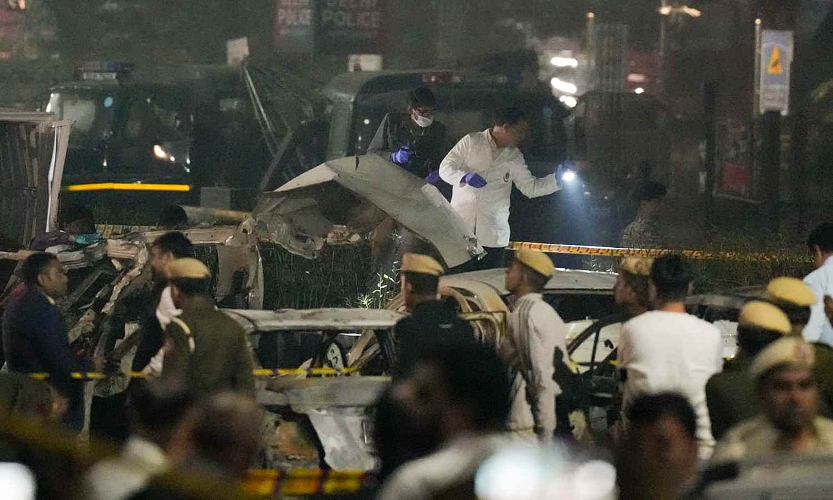 Red Fort blast: Delhi court allows accused woman doctor to meet ...