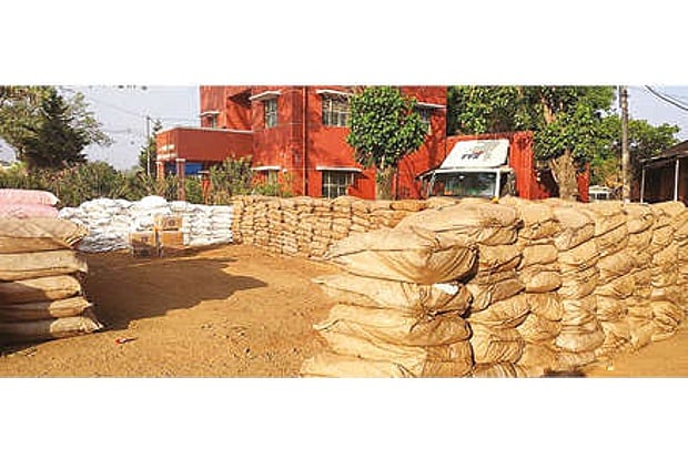 Nine tonnes of banned tobacco worth Rs 50 lakh seized at Mathigiri ...