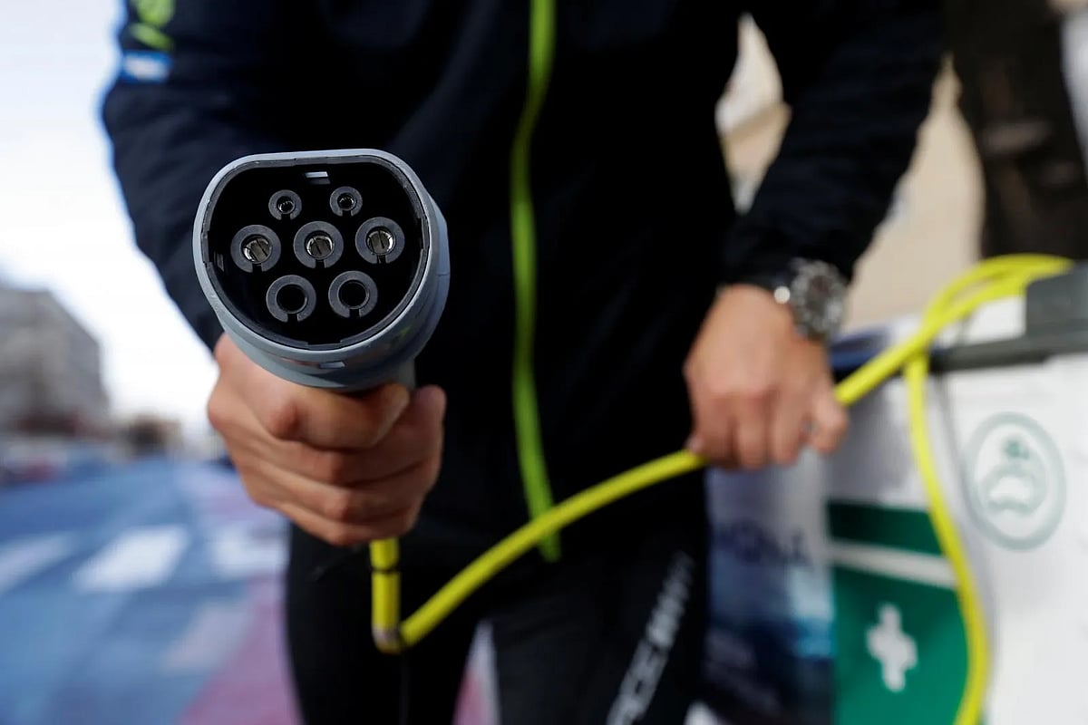 Tangedco to float tenders for EV charging stations at 100 spots