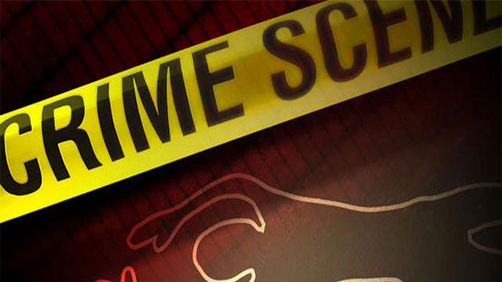 Gang kills retailer in container parking yard near Sholavaram