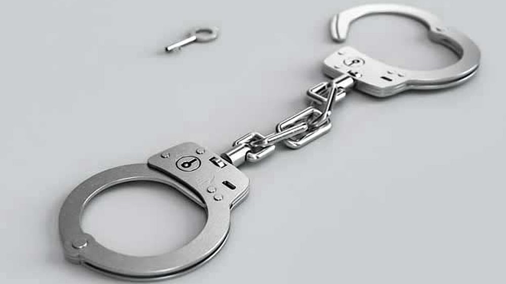 Woman, part of gang which ran elaborate govt job scam, held