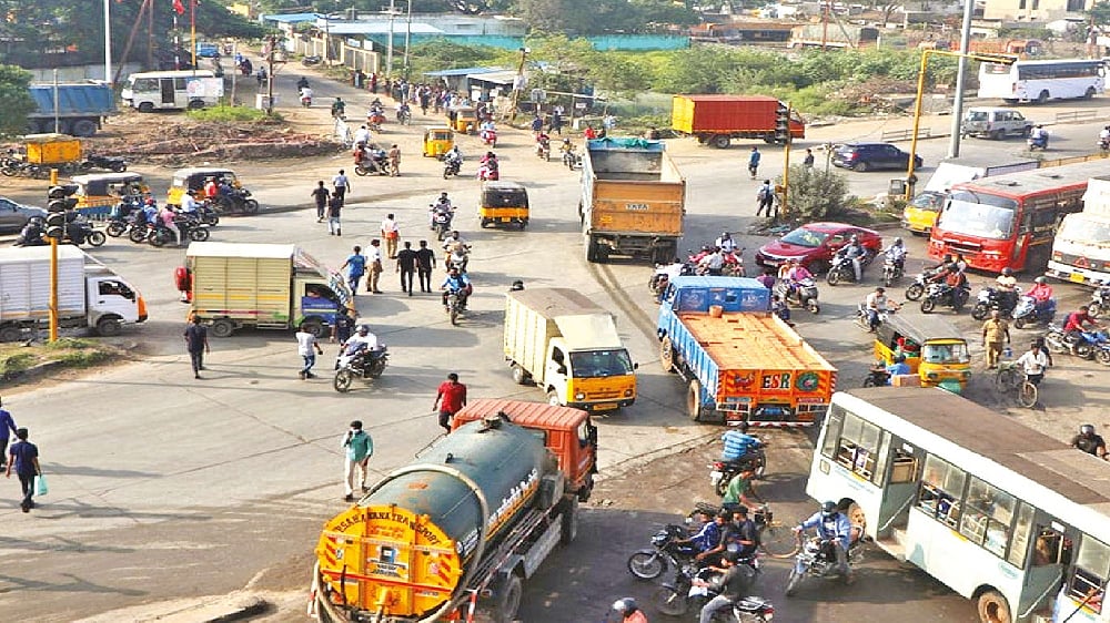 Up in air: Fate of 4 flyovers on Maduravoyal-Sriperumbudur stretch