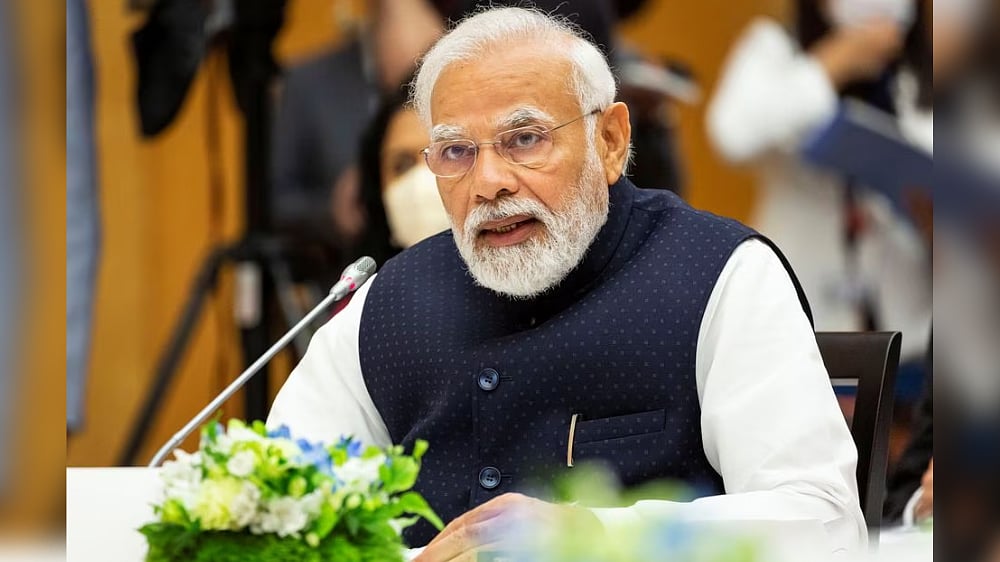 Modi urges global investors to explore Indian energy sector