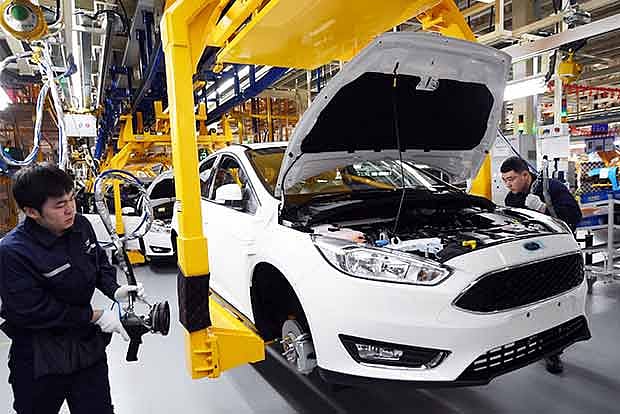 Ford tries to rebuild trust with Chinese partners