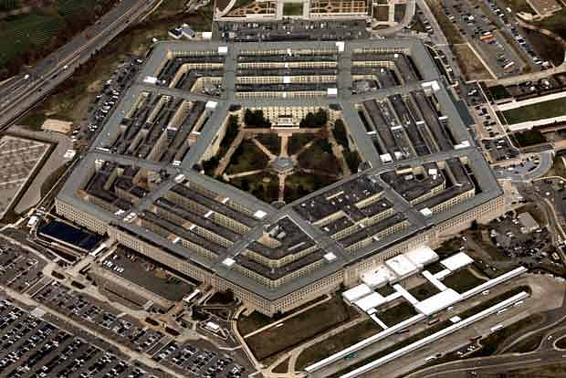 US navy veteran arrested in probe of suspicious letters laced with ricin