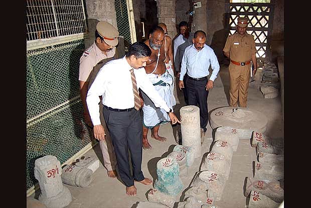 Post HC order, Manickavel leads team to inspect Srirangam temple