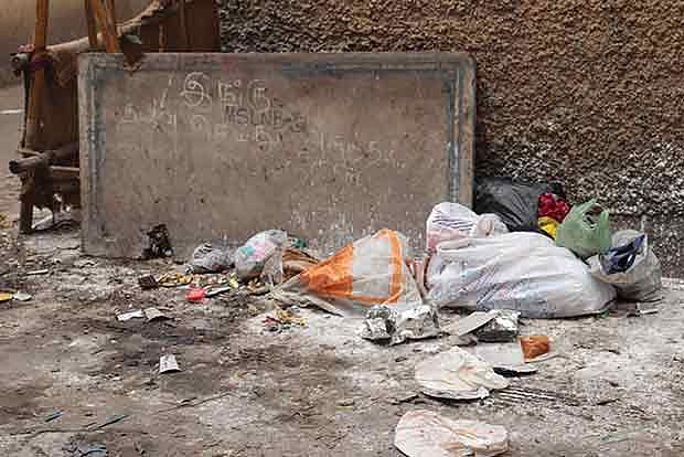Citizen Connect: Garbage stench outside school disturbs students, teachers