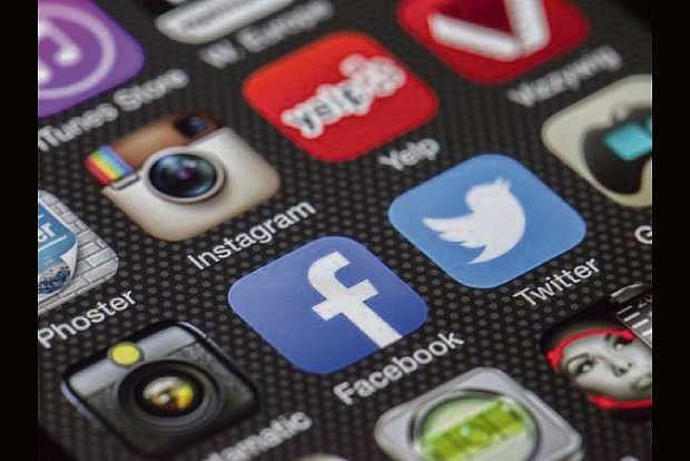 Facebook, Instagram down for many users