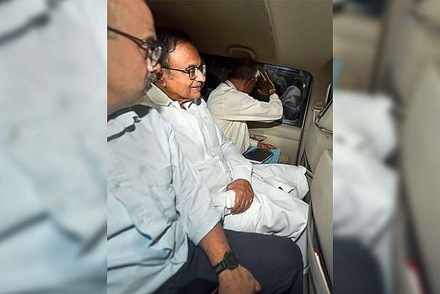 CBI HQ turns into fortress as sleuths quiz Chidambaram
